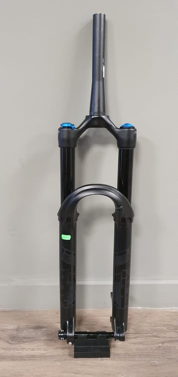 Furca Fox 38 Performance E-bike 29" - PlayBike.ro