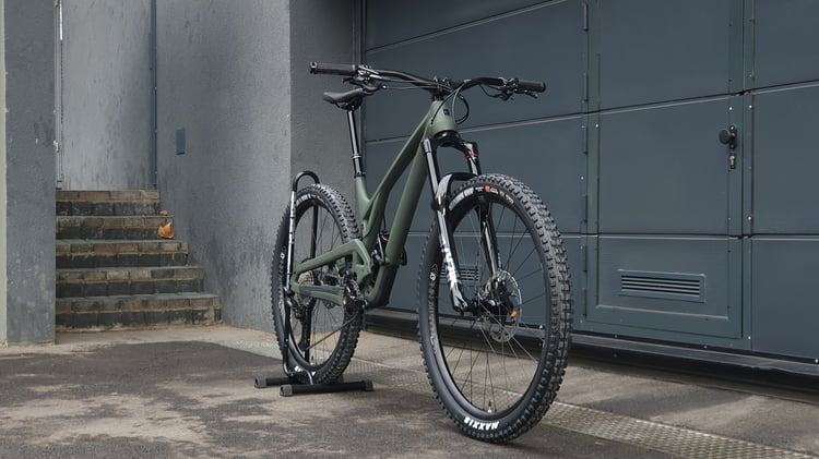 Bicicleta Evil Offering Absinthe XT SuperDeluxe ultimate - PlayBike.ro