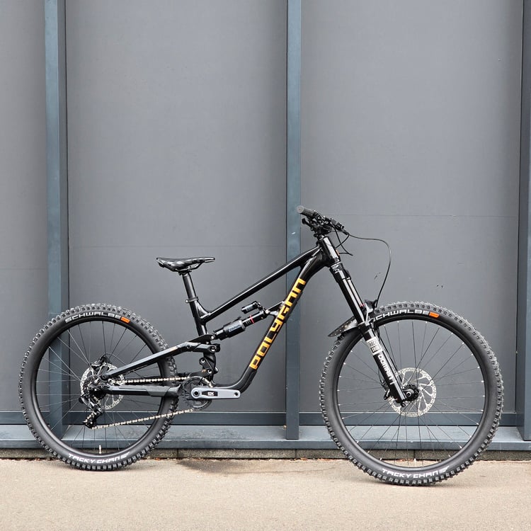 Bicicleta Polygon Collosus DH7 29" Black Gold - PlayBike.ro